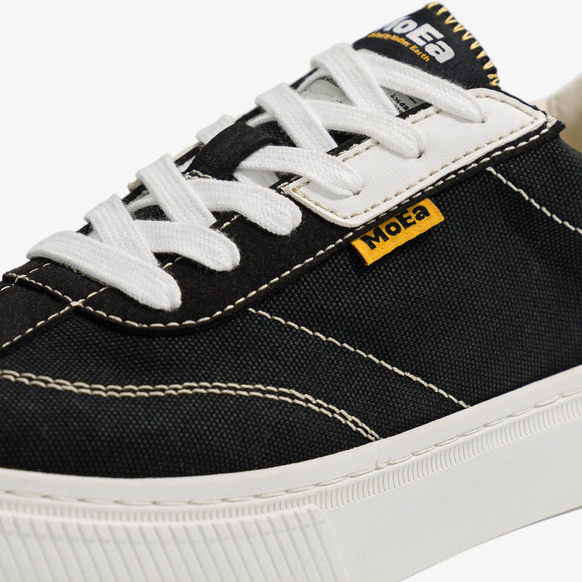 MoEa Gen 4 Sneaker Banana Black & White – manhattan casuals